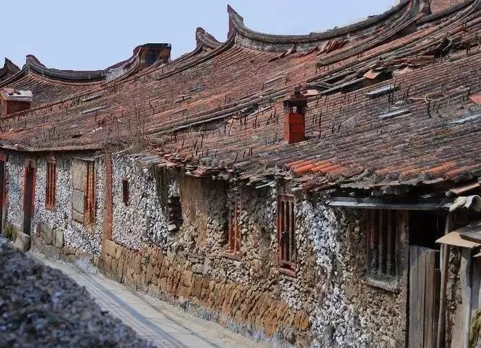 Haihong Huang - Page 2 of 7 - CHALMERS SCHOOL OF ARCHITECTURE